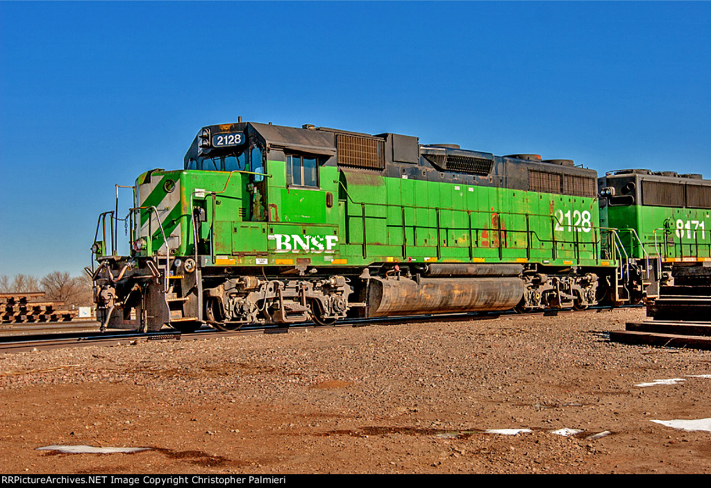 BNSF 2128